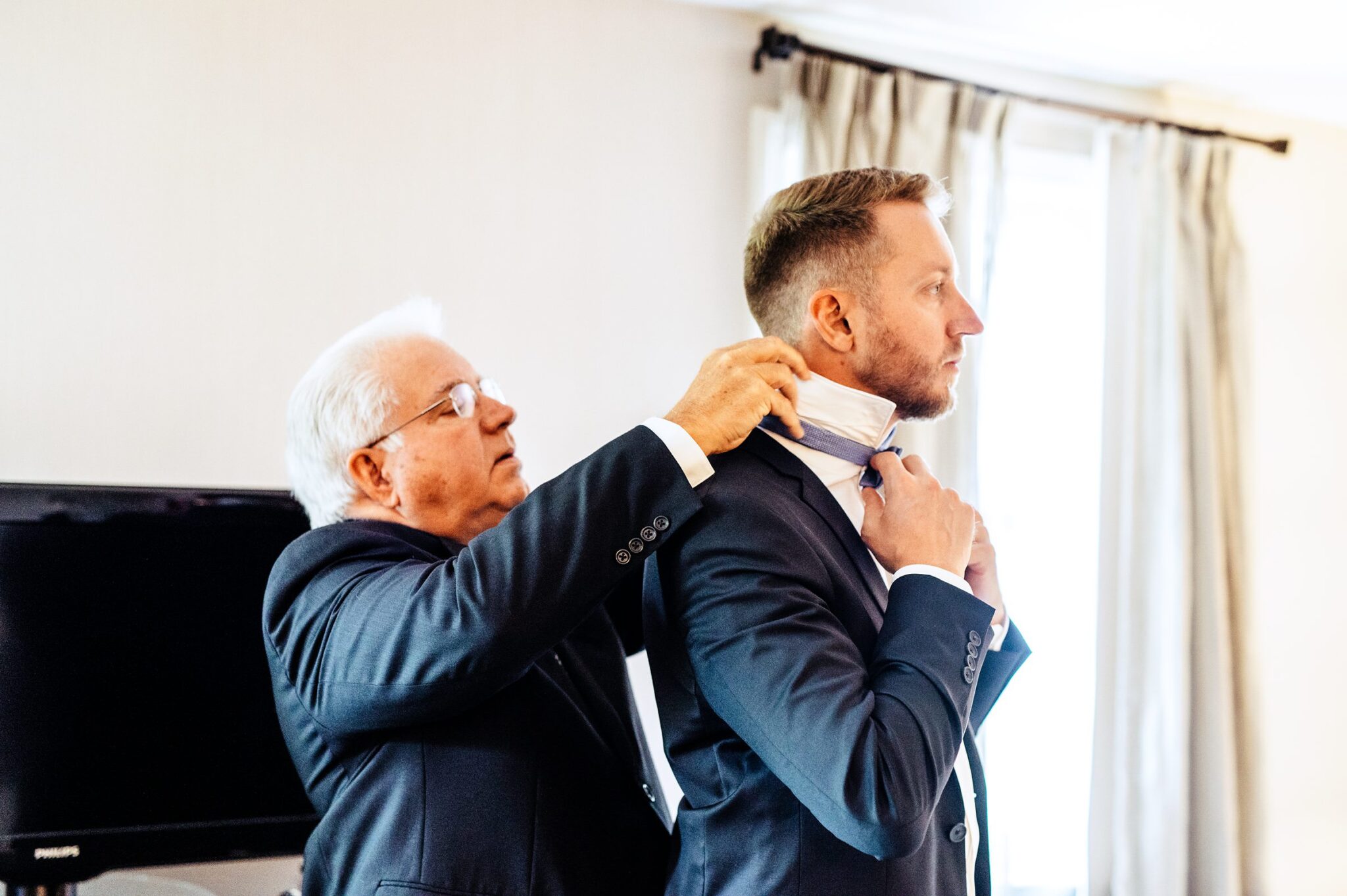 Elopement vs. Micro Wedding: What's The Difference?